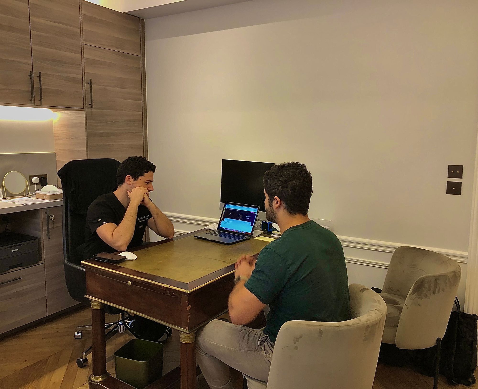 Connecting with Experts: A ScieNFT Encounter